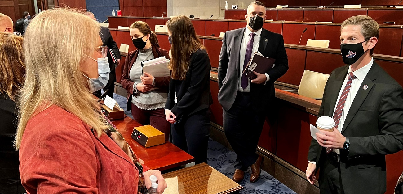 NAR President Calls for Improving Veteran Buying Process | Paper Source ...